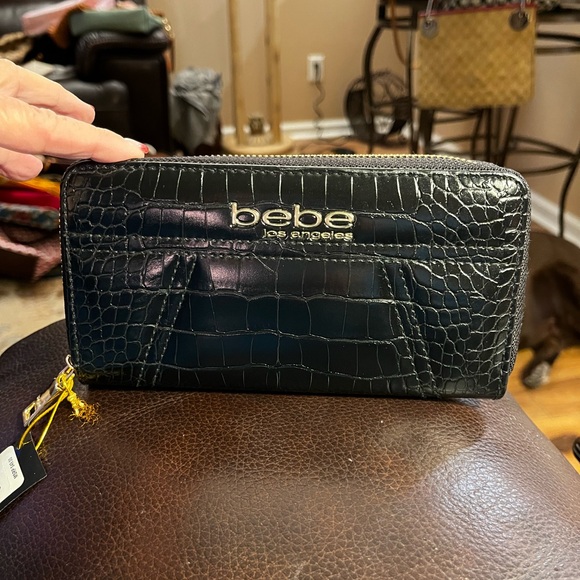 bebe | Bags | Nwt Bebe Los Angeles Black Croc Zip Around Embossed ...